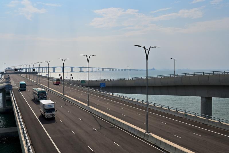 Under-utilised HZMB finds it difficult bridging the gap | Macao News