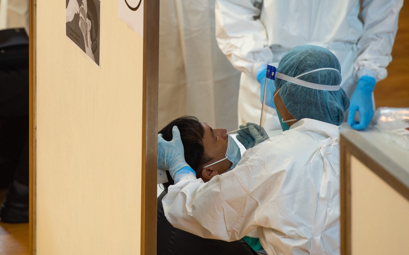 NAT recusant finally submits to testing | Macao News