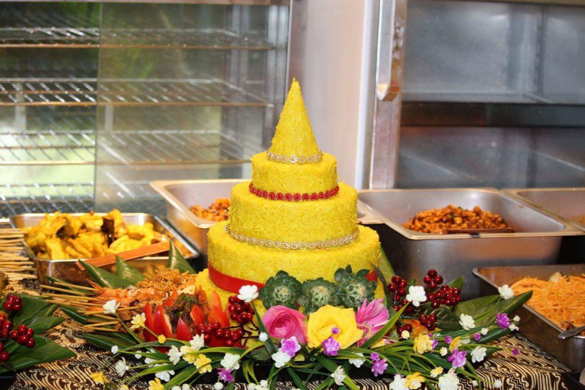 Indah Handayani Sunardi, head chef at Loly Indonesian Restaurant