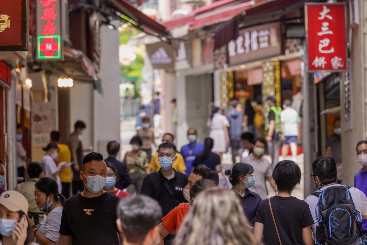 Visitors surge to more than 37,000 on National Day