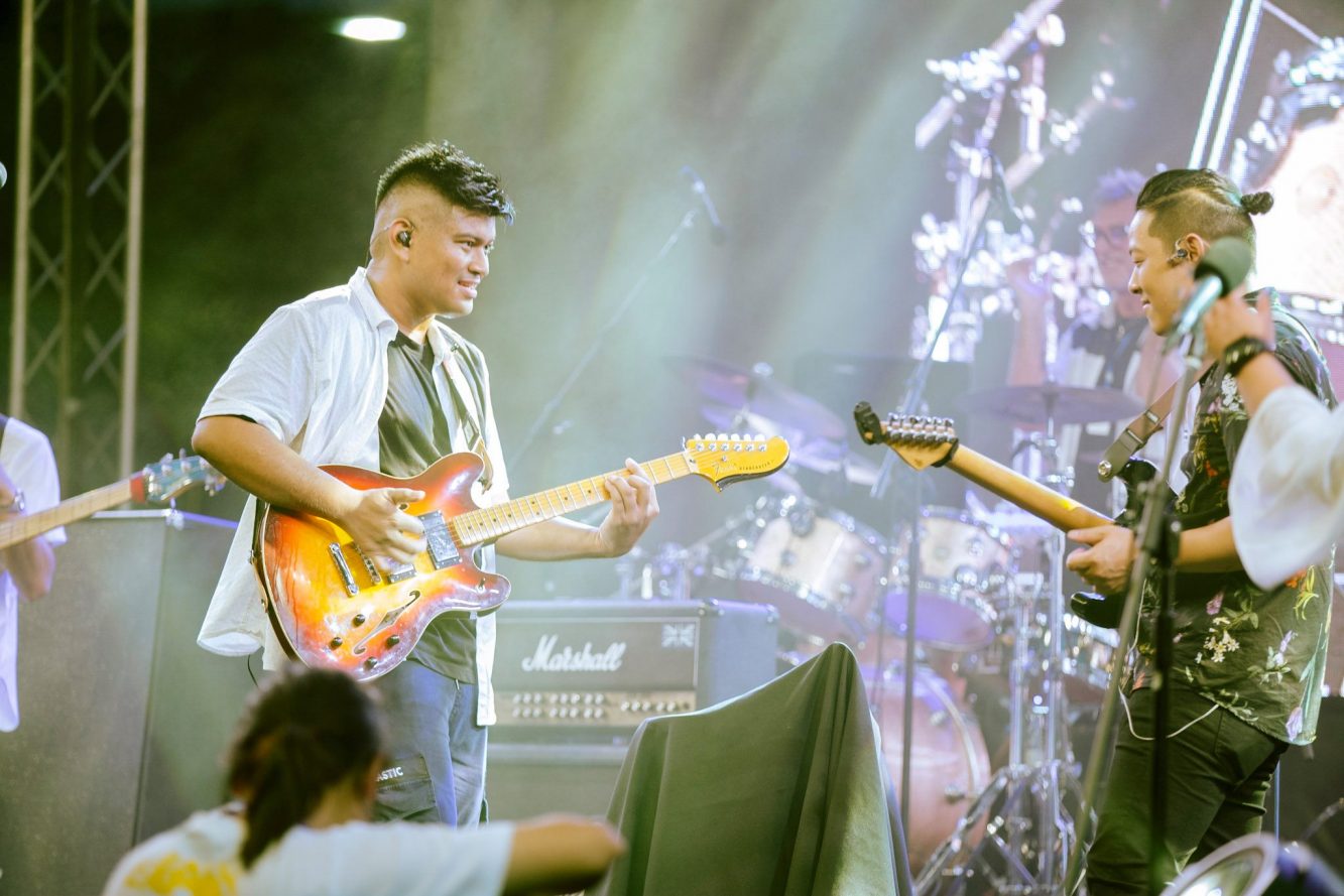 Ari Calangi makes his return to the stage