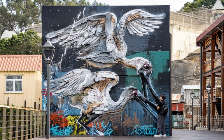 Here are 8 murals from Filipa Simões’ Guide to Street Art in Macau