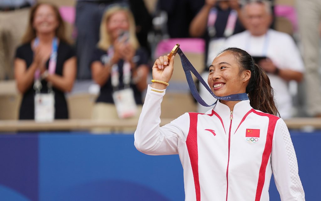 Who is Zheng Qinwen, China’s gold medalist in women’s singles?