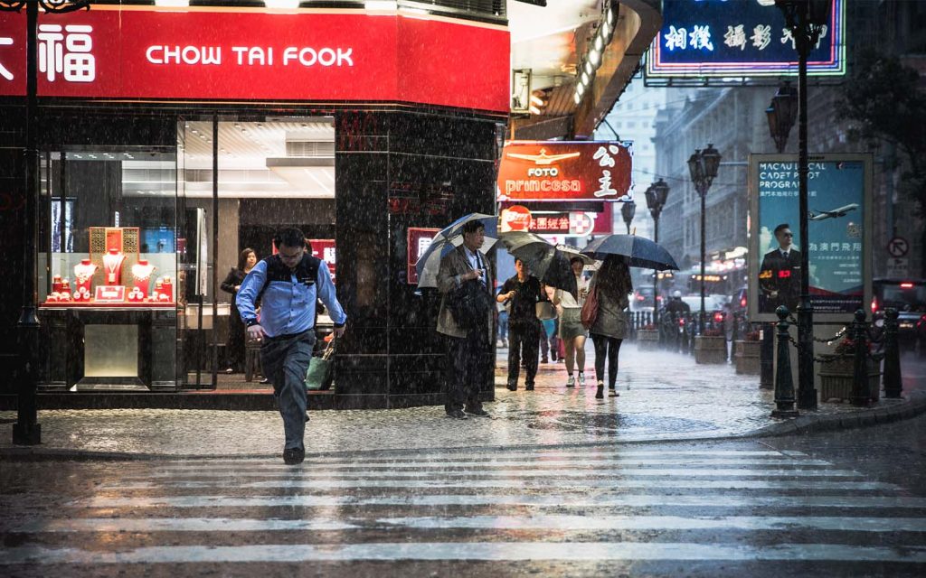 Live Blog: Severe Tropical Storm Tapah pummels Macao