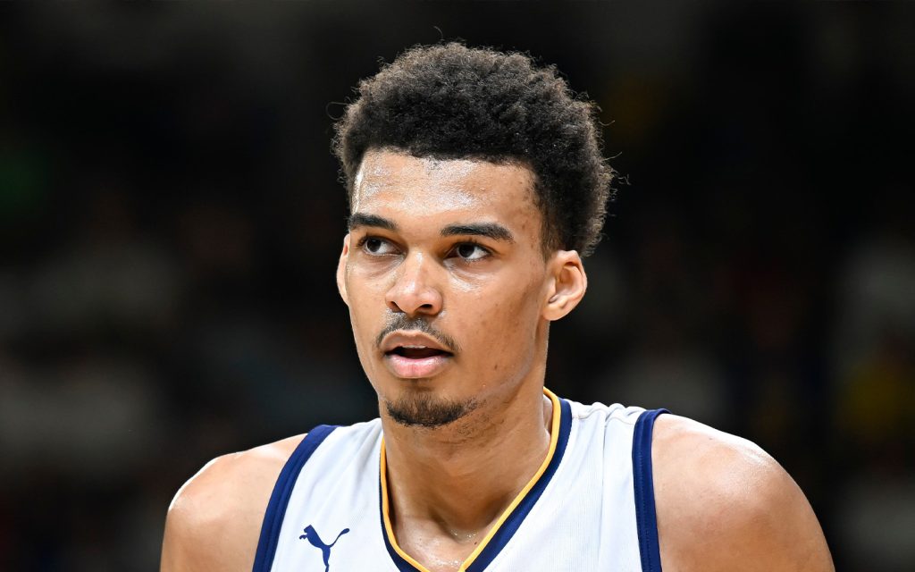 Guangzhou Loong-Lions lose to Spurs in preseason opener as Victor ...