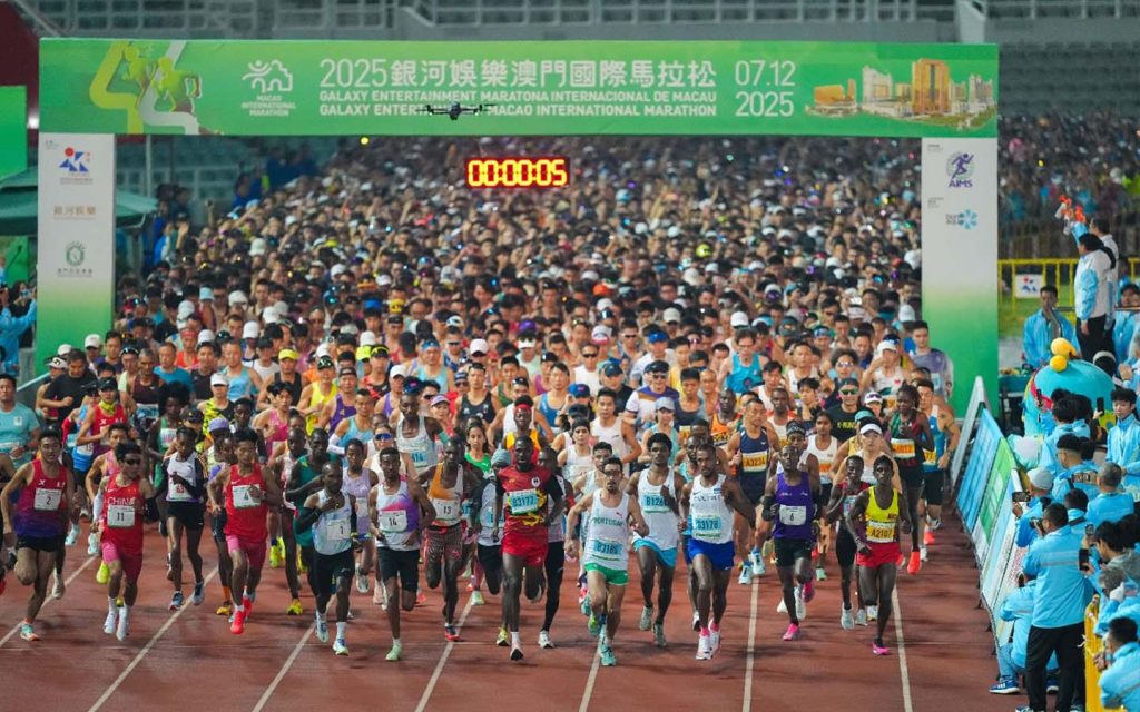 Kenyan Victor Kipchirchir smashes course record at 2025 Macao ...